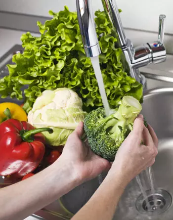 Хигиена против микроби и паразити од зеленчук