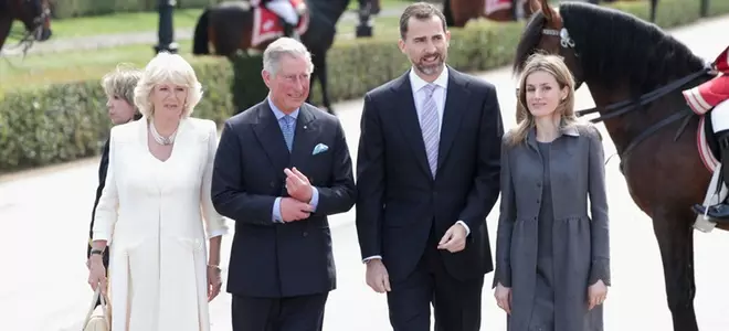 The complicity of Putri Letizia na Camilla Parker Bowles