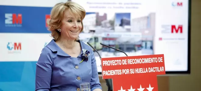 Esperanza Aguirre za ta yi aikin rediyo bayan tiyatar ciwon daji