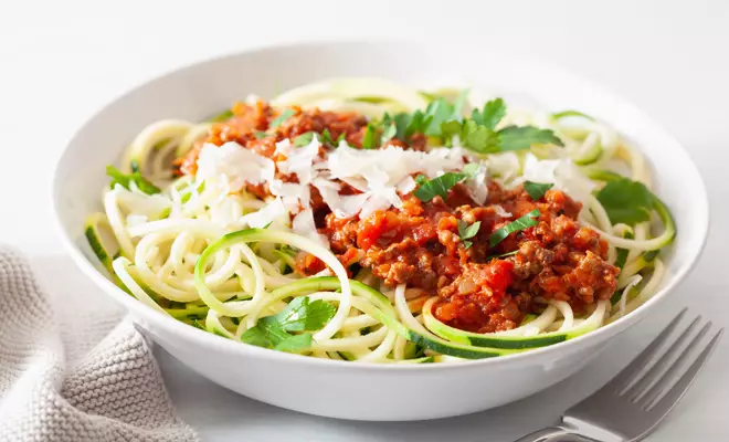 Zucchini spaghetti recipe for Valentine's Day