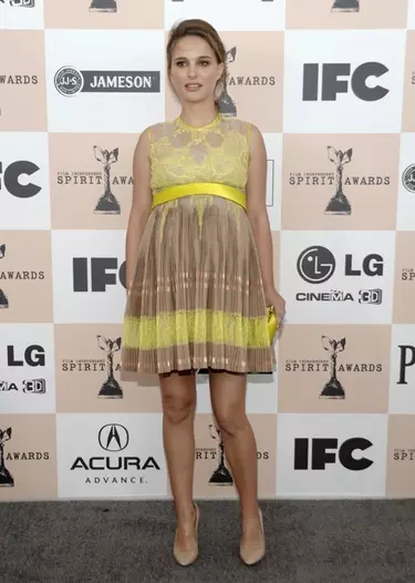 Натали Портман на наградите „Спирит“ во 2011 година