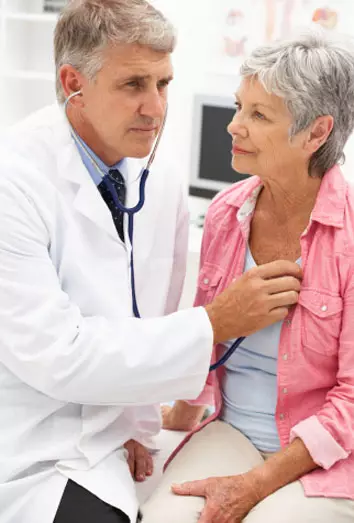 Кардиоваскуларни заболувања во менопауза: ризик и превенција