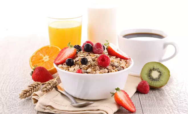 食物繊維が豊富な朝食レシピ：便秘を避け、体重を減らす