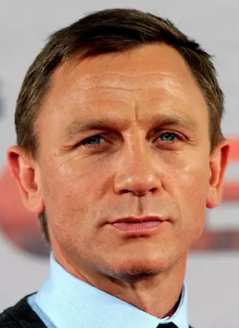 Daniel Craig dia hanohy ny maha-agent sahy 007