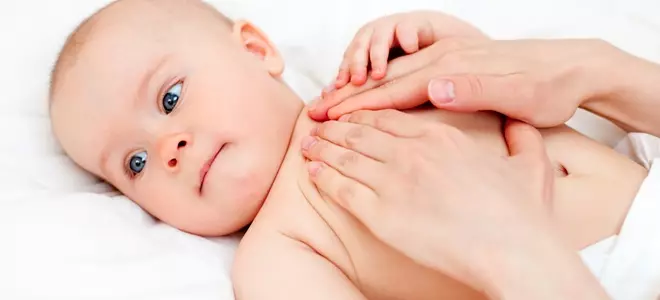 Masaže za bebe: najbolji način da opustite svoje dijete