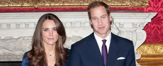 Kate Middleton eta William Ingalaterrakoak ezkontza-eskaeran