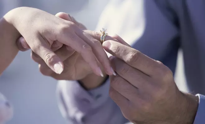 Các loại nhẫn đính hôn: lựa chọn phù hợp