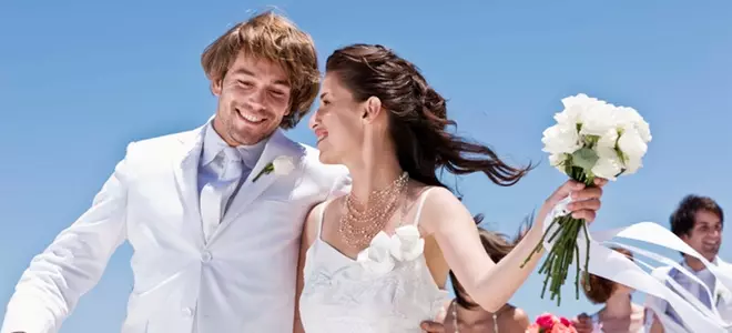 Facebook आपकी शादी की तैयारी में आपकी मदद करता है