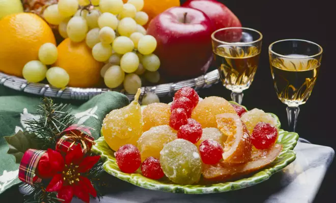 Како да направите захаросано грозје на новогодишната ноќ
