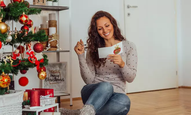 Μπορείτε να φτιάξετε χριστουγεννιάτικες κάρτες ως DIY διακόσμηση