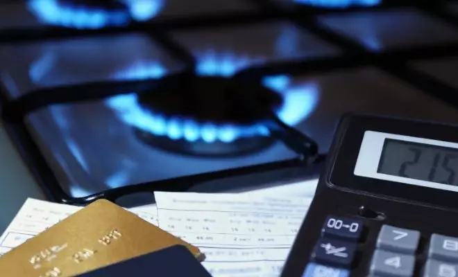 Tips to spend less gas and pay less each month