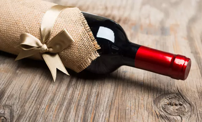 Botol anggur: ide kado pikeun bos anjeun dina Natal