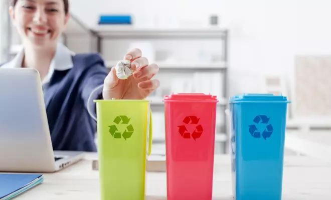 Tipps zum Energiesparen und Recycling im Büro
