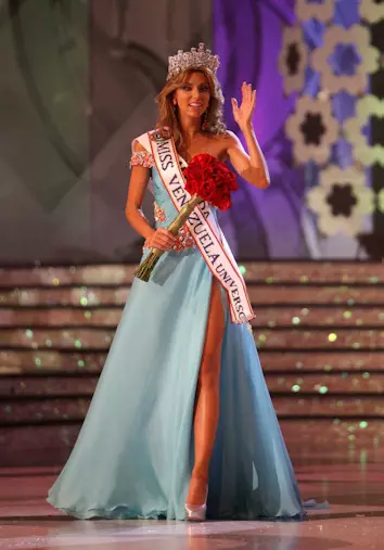 Vanessa goncalves, miss venesuela 2010