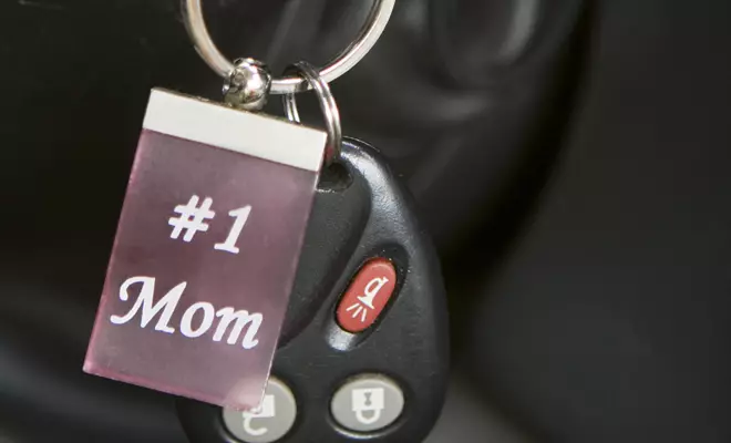 اصنع سلسلة مفاتيح لأمك في يومها الخاص
