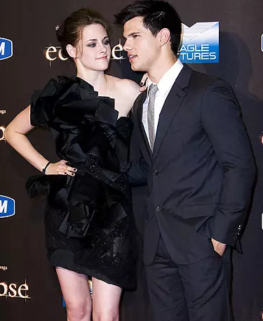Kristen Stewart lan Taylor Lautner ing premiere 'Eclipse'