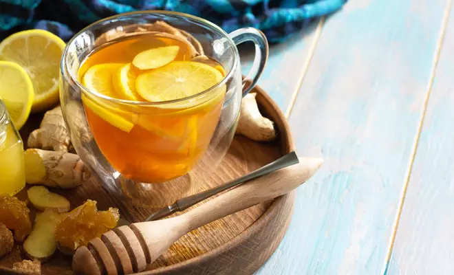 Tējas receptes: uzlējums, kas bagāts ar C vitamīnu