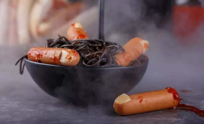 Rezept für Halloween-Wurstfinger