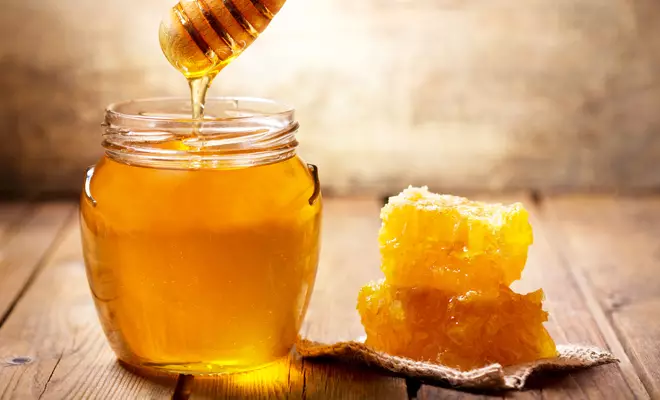 როგორ შევინარჩუნოთ თაფლი: რჩევები, რათა ის გაგრძელდეს "სიცოცხლის მანძილზე"