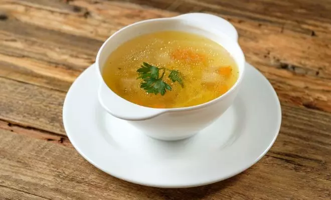 検疫中に食べ物を利用する方法：スープを作る