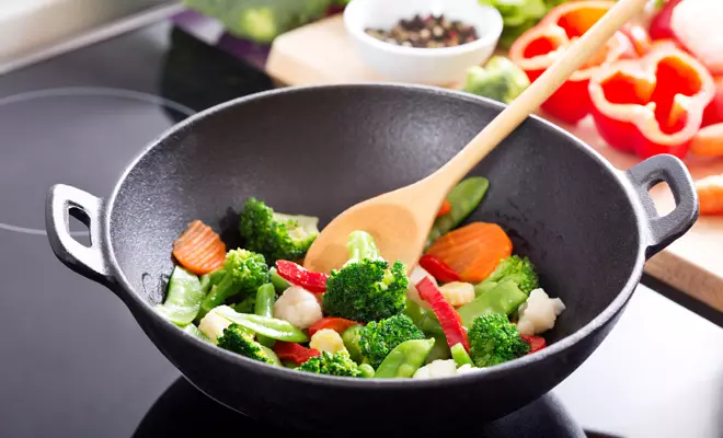 Geriausi wok receptai su daržovėmis