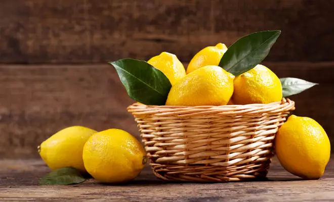 Voici comment conserver les citrons entiers