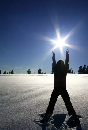Snížený sluneční svit zvyšuje chuť k jídlu v zimě