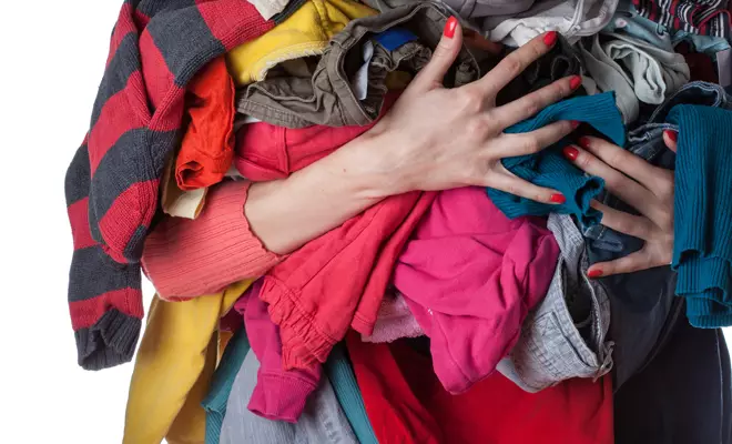 Dromen van vuile kleren: onafgemaakte zaken