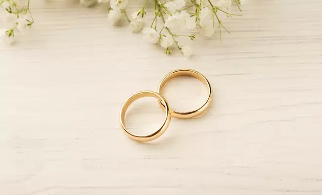 Značenje sanjanja srebrnog ili zlatnog vereničkog prstena