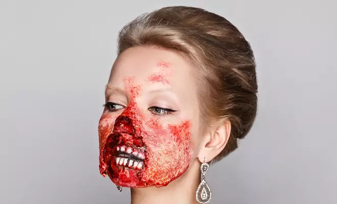 Make up con ferite e sangue ad Halloween: come si fa?