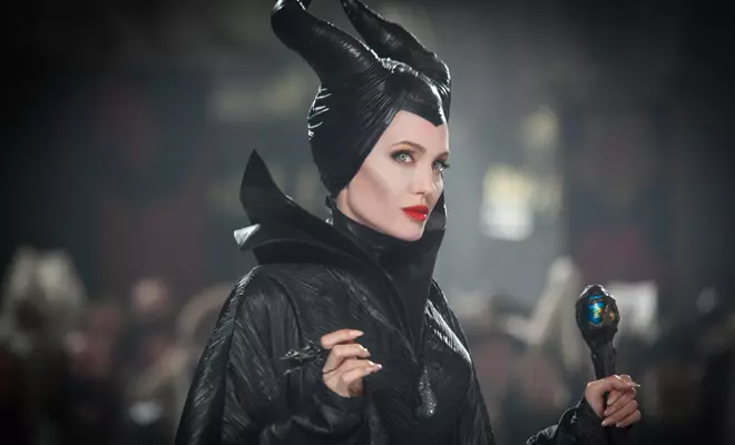 Хэллоуин үчүн идеалдуу Maleficent макияж