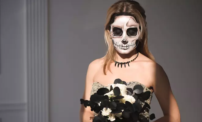 How to do a corpse bride make-up for Halloween