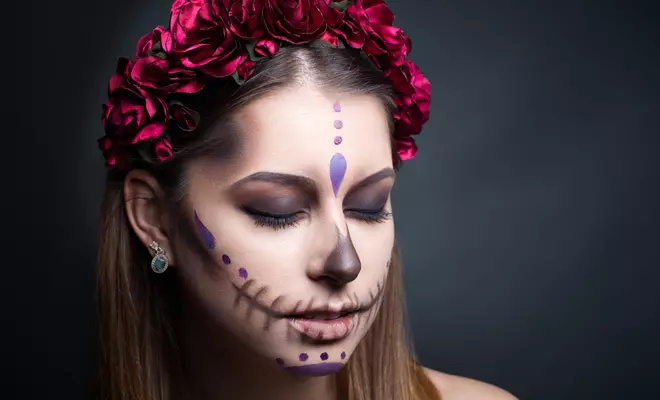 Jak usunąć makijaż z farby na Halloween