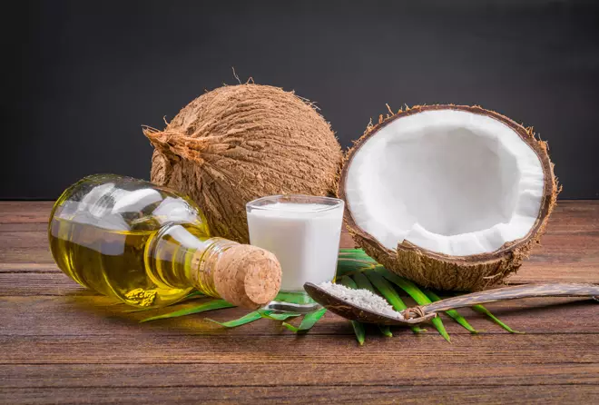 Kokosový olej pro boj s celulitidou a další tajná použití