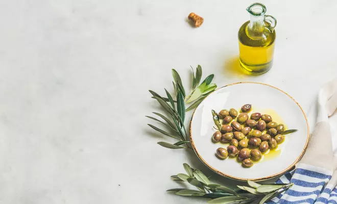Vierge olijfolie is een natuurlijk schoonheidsproduct