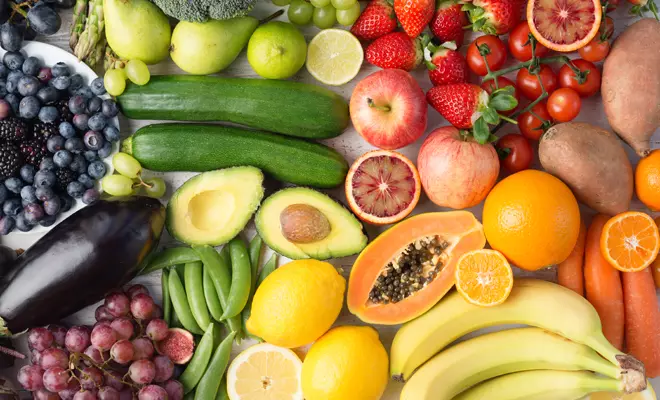 Trik untuk memasukkan buah ke dalam diet harian Anda