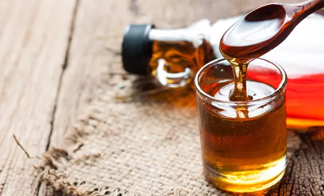 Alternative to sugar: maple syrup
