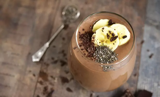 Recetë e shëndetshme: smoothie me kakao dhe chia