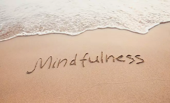I-Mindfulness-based Cognitive Therapy: iyini nokuthi ingakusiza kanjani