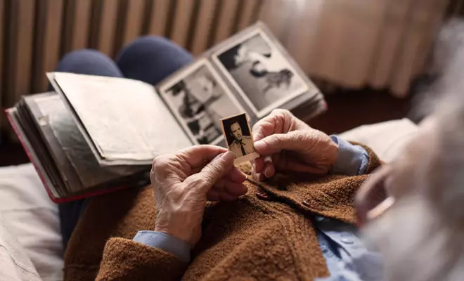 Reminiscence Therapy: go to the past to heal the present