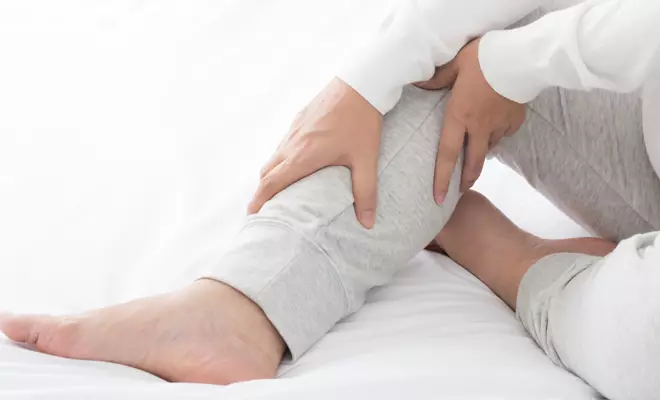 ٹانگوں کے درد کے لیے آپ کو اس پوزیشن میں سونا ہوگا۔