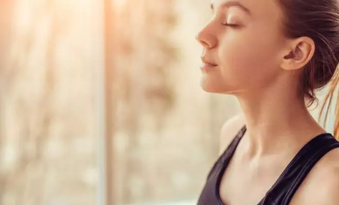 Mindfulness para a ansiedade: 3 exercicios de meditación que alivian