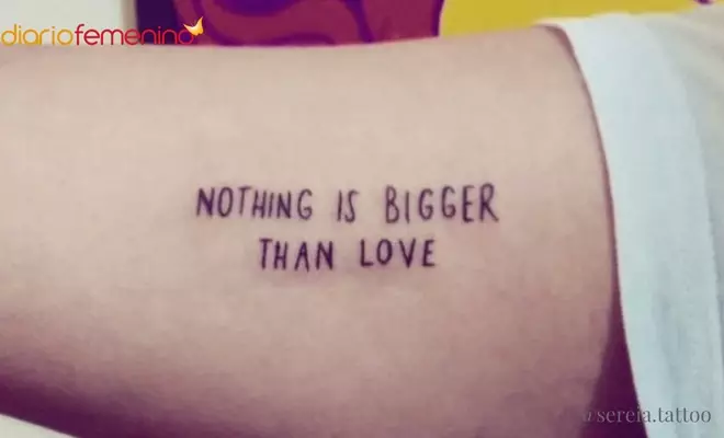 Tatuaxes con fermosas frases sobre o amor
