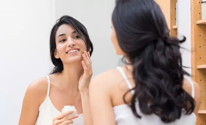 Vše, co byste měli vědět o čištění obličeje nebo obličeje