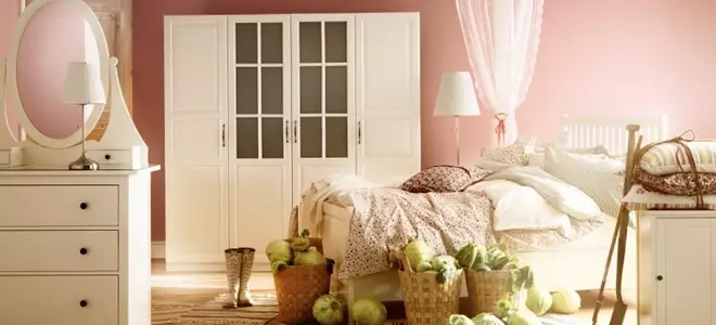 kambario dekoravimas romantišku stiliumi