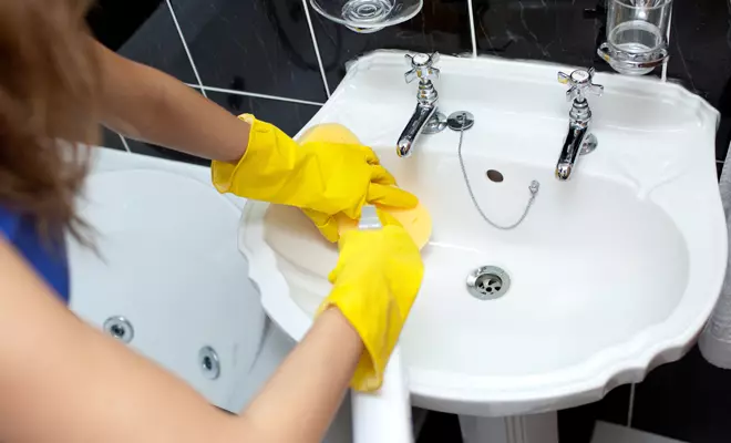 浴室をきちんと掃除する方法