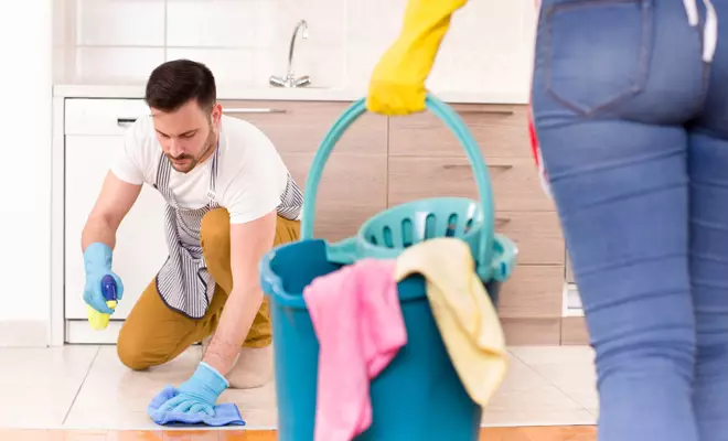 Patarimai, kaip tinkamai išvalyti namus