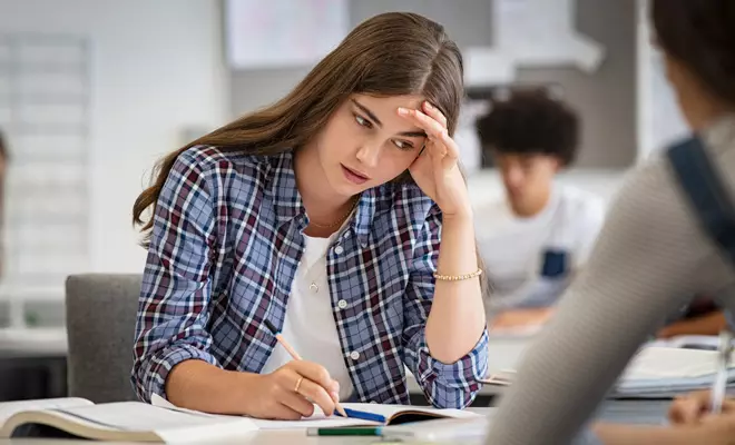 Examenangst: hoe u uw zenuwen onder controle kunt houden tijdens een examen