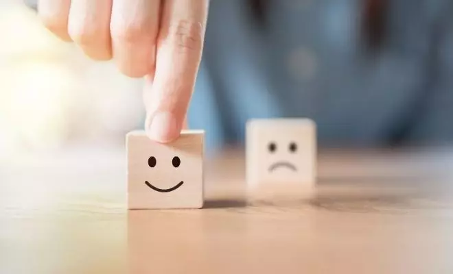 Hoekom steek ons negatiewe emosies weg?