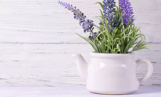 Lavendel Blummenarrangement fir Vältesdag